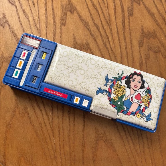 Disney | Other | Vintage Disney Snow White Deluxe Pencil Case Pop Out ...